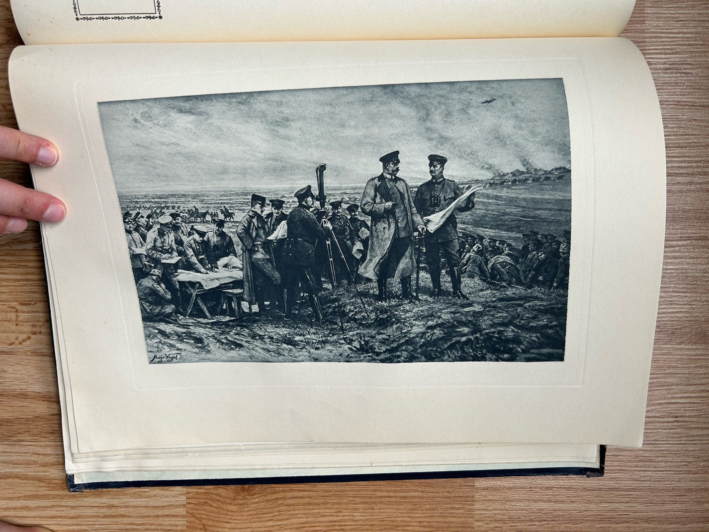 Deutsche Gedenkhalle German history book - 1924 edition – ABmilitaria