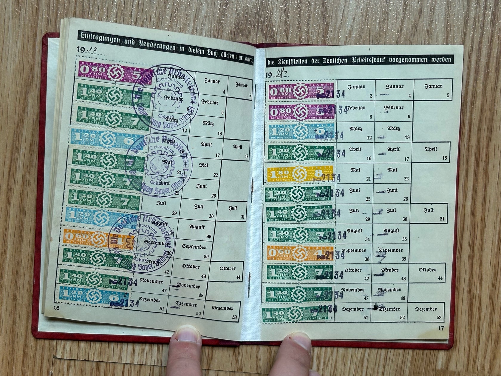 DAF membership booklet, contribution stamps 1935 - 1945 – ABmilitaria
